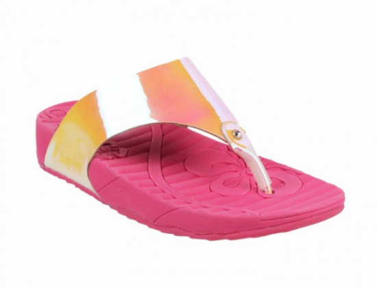 Slippers For Girls | 5 Types of Slippers Every Girl Should Invest in